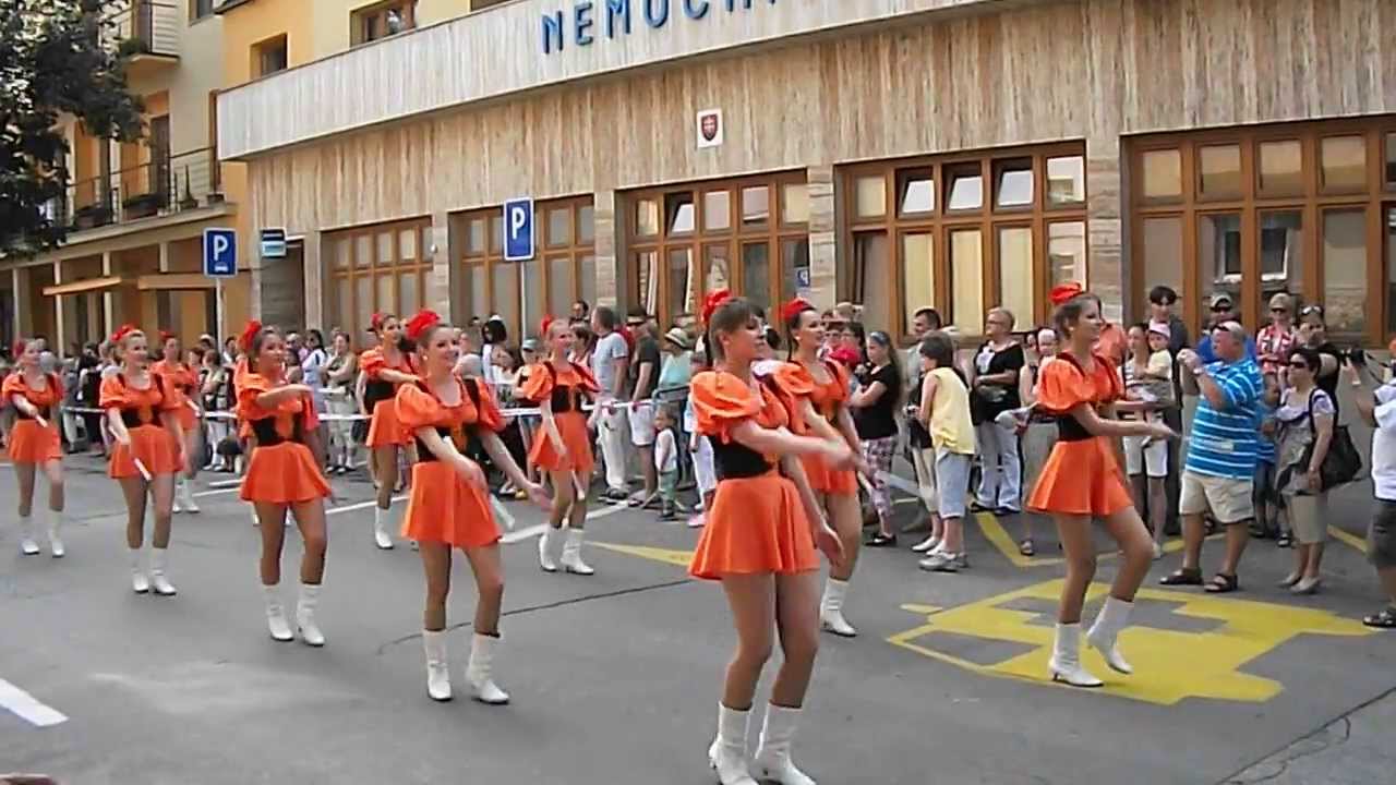 Majorettes / Mažoretky - YouTube