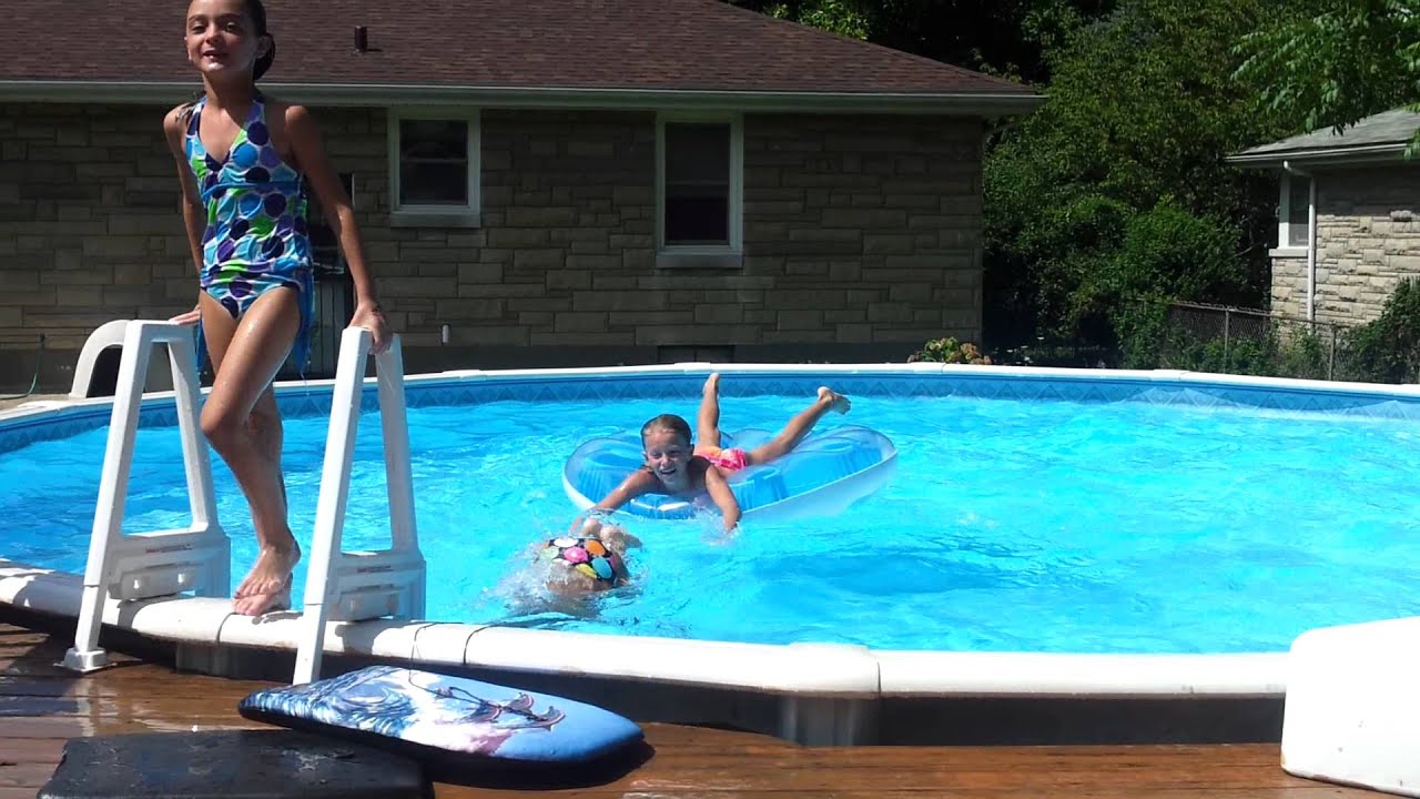 Pool girls having fun - YouTube