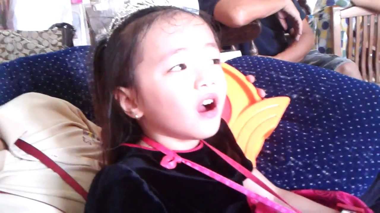 nica sings: ah ah ah ah ah - YouTube