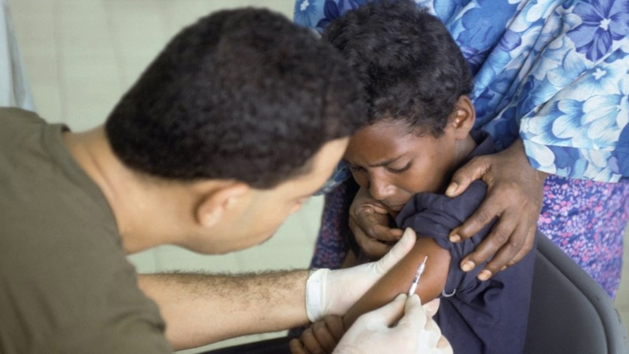 Difference Between Inoculation and Vaccination - YouTube