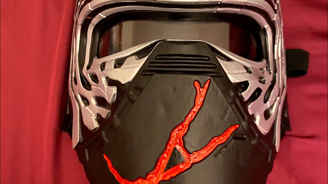 Star Wars: Kylo Ren Rage Mask (light up) - YouTube