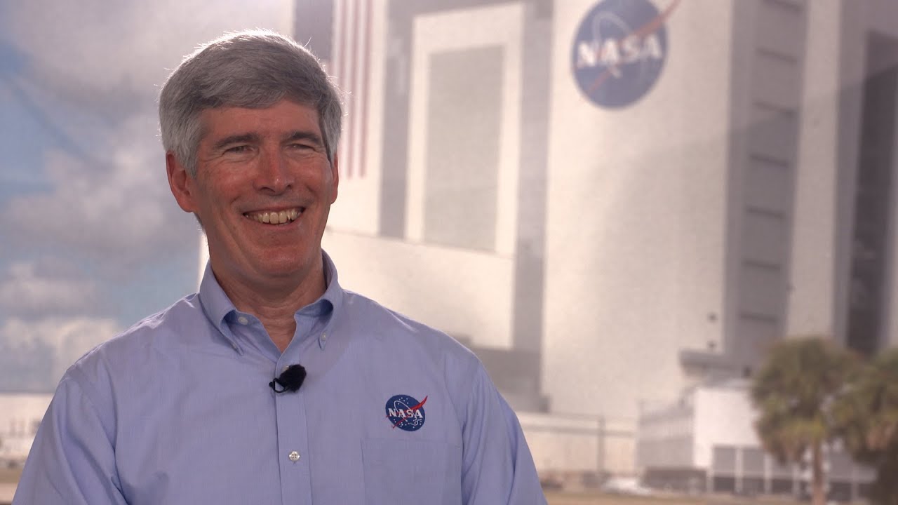 FIRST MAN Interview with NASA's Chief Historian Bill Barry - YouTube