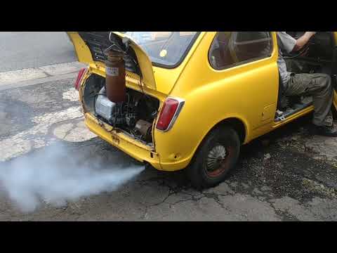 スバル R2 360 エンジン始動動画 - YouTube