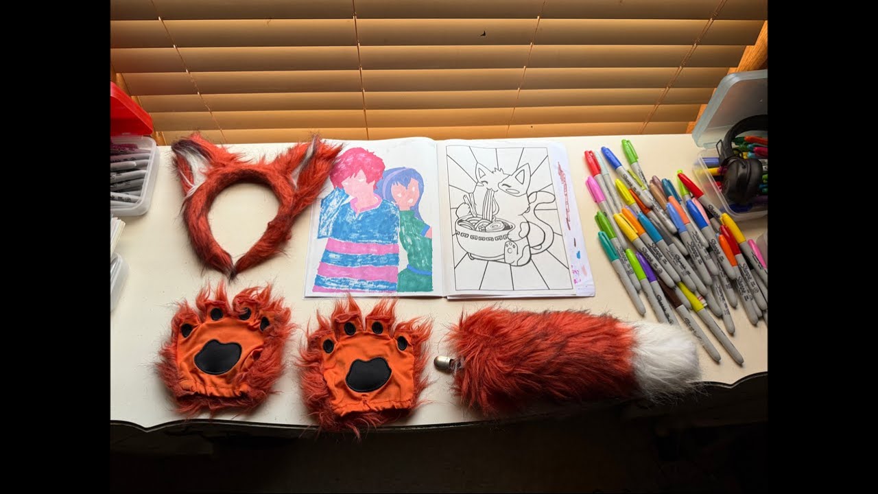 Blaze Fox is live coloring - YouTube