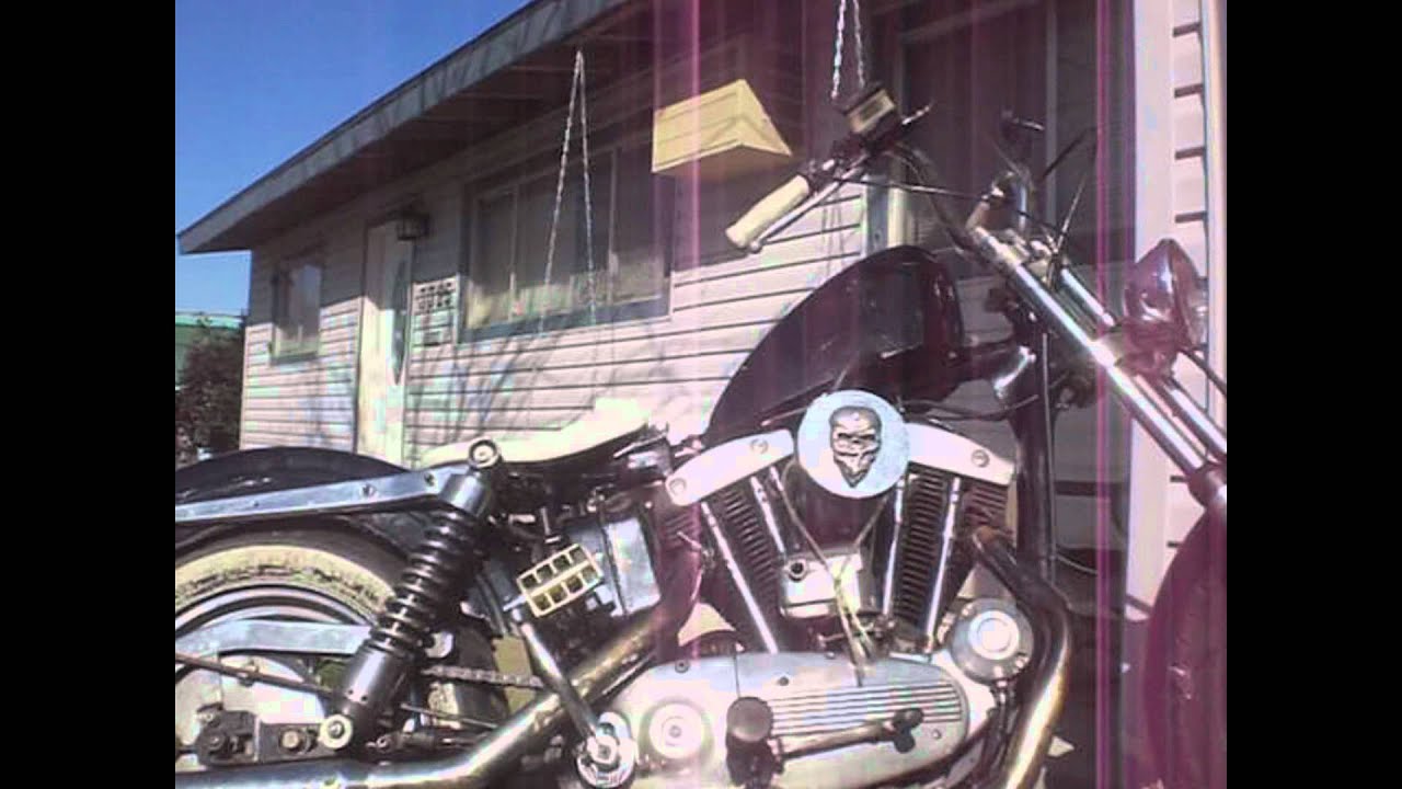 Kick starting a 1969 Ironhead HD one cold fall morning - YouTube