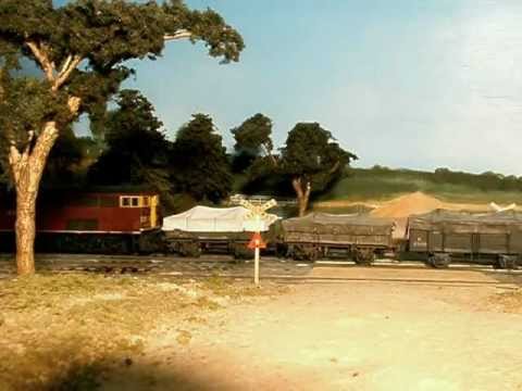 NSWGR 44 class enters 'Lambing Flat' - YouTube