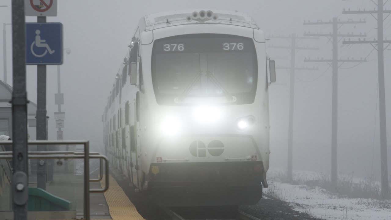EMERGENCY HORN SEQUENCE! Overshoot! GO Transit At Downsview Park - YouTube