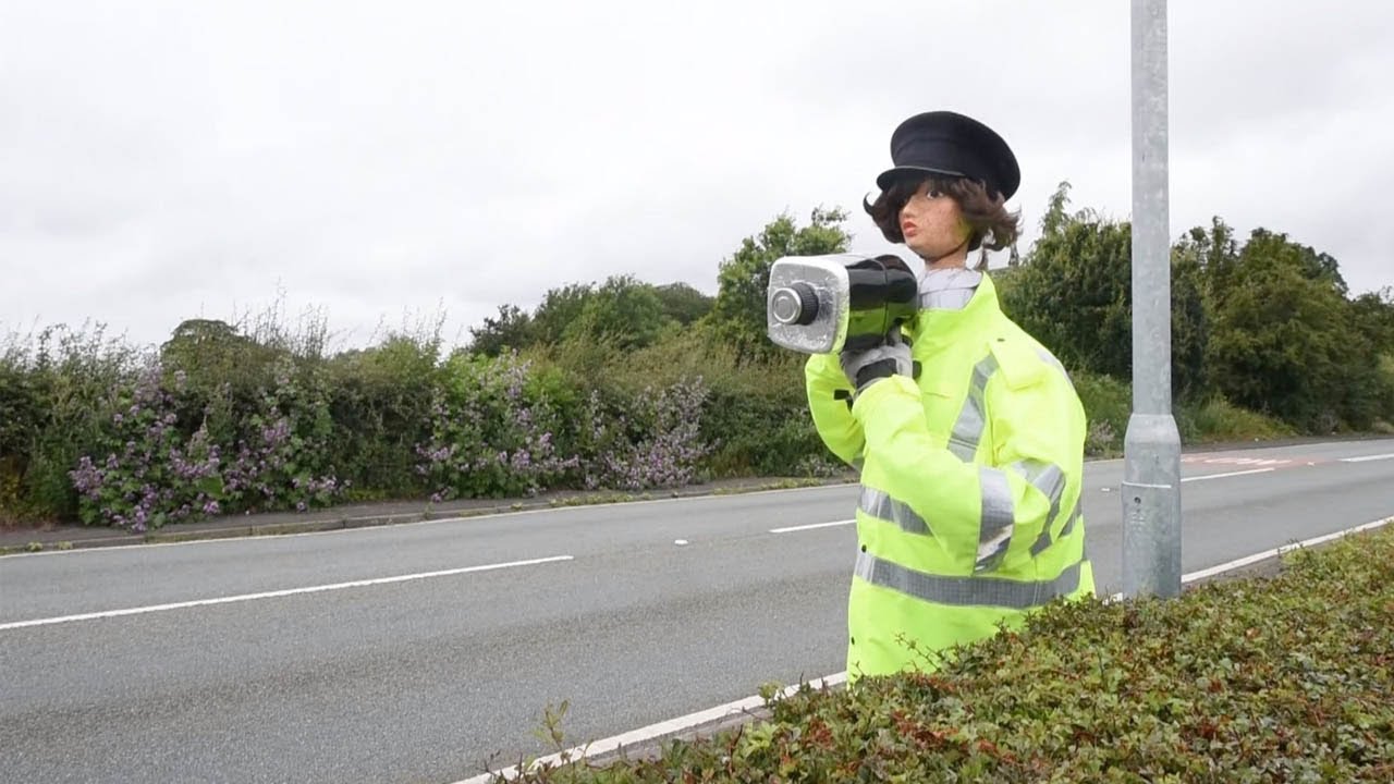 Undercover Scarecrow Stops Speeding Motorists - YouTube