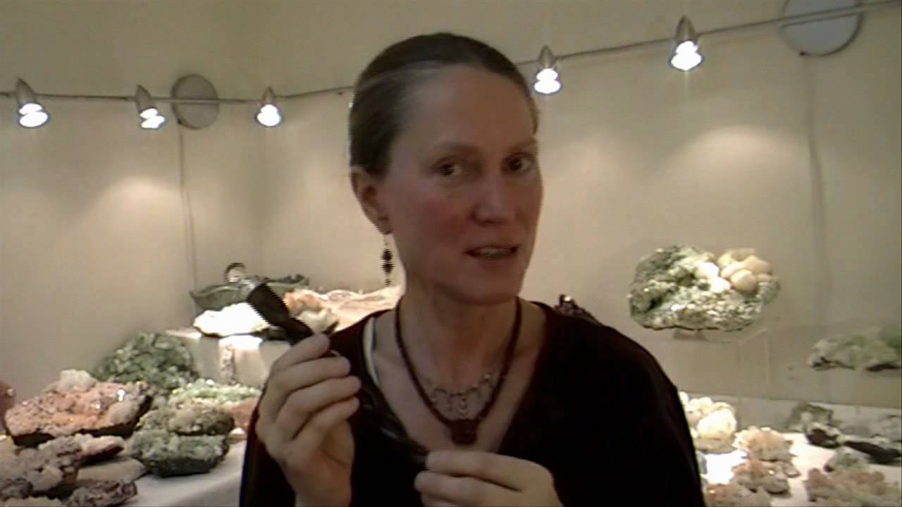 Crystal Healing Wands - How to use a wand - YouTube