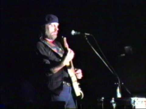 Rusty Burns of Point Blank 1991 - Lead solo and end of the show! - YouTube