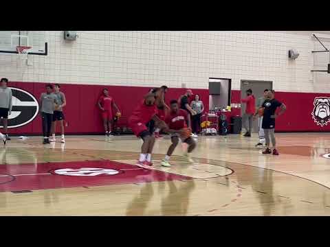 Georgia basketball players warm up before practice - YouTube