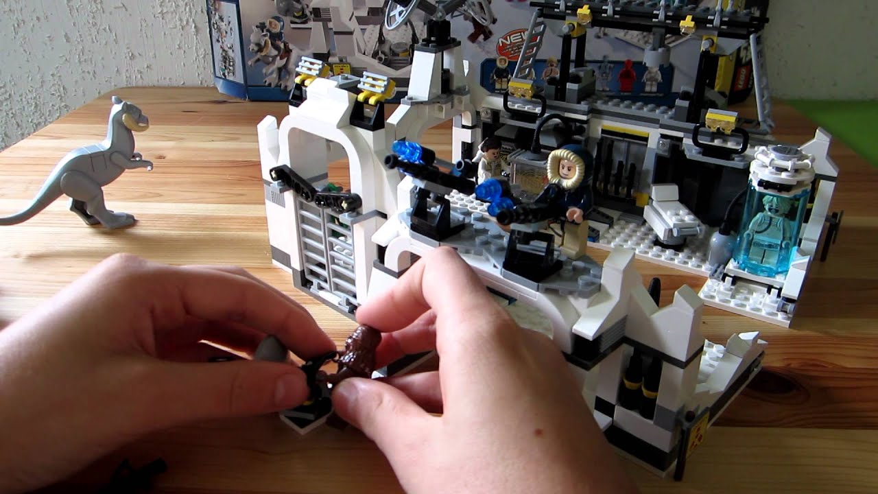 LEGO Star Wars 7879 Hoth Echo Base Review Part 2 - YouTube