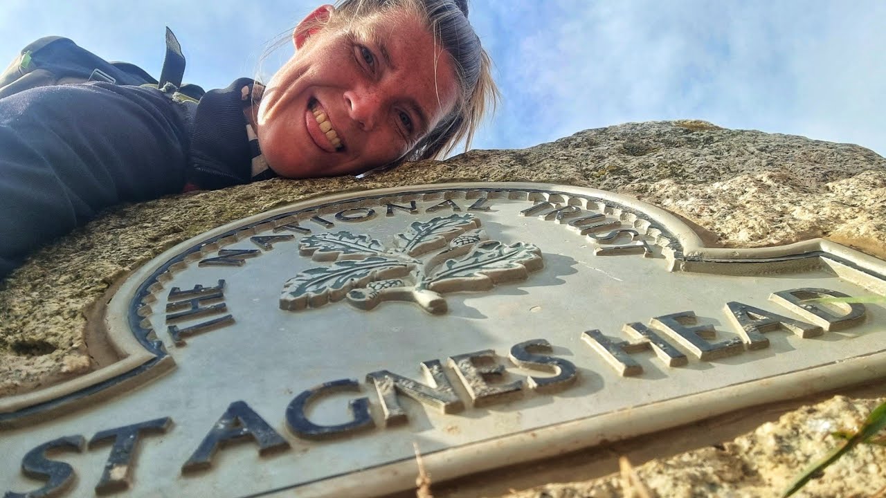 Running a Gauntlet into the next location along #coastalpath - YouTube