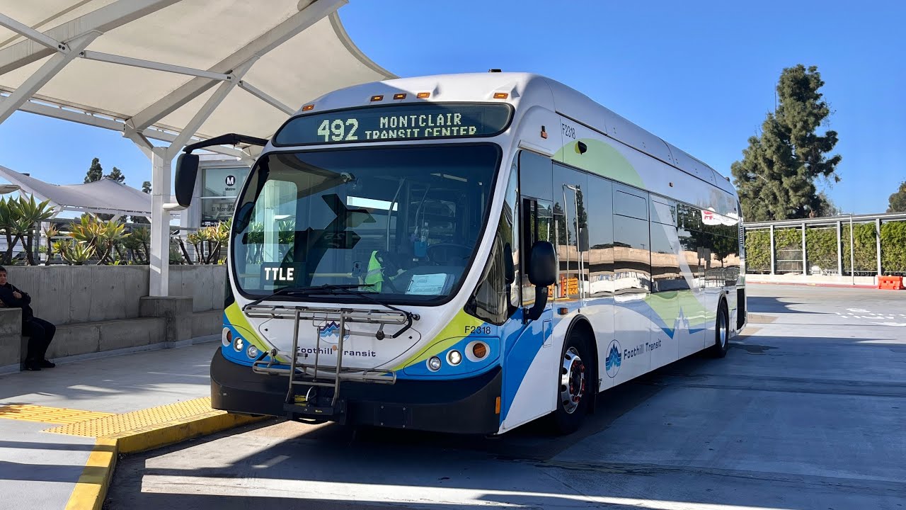 ⁴ᴷ⁶⁰ Foothill Transit 2015 NABI 42-BRT CNG #F2318 on Route 492 - YouTube
