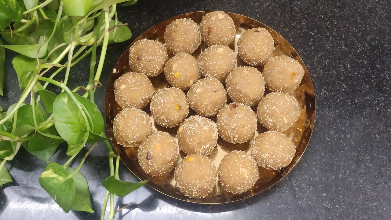 चूरमा लड्डू | Healthy Aata Laddoo |Ganesh Festival Special Laddoo ...