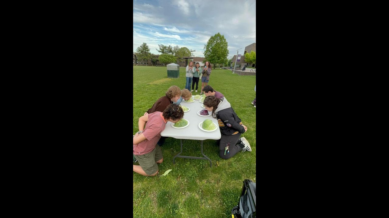The 20th Annual Cabbage Eating Contest - YouTube