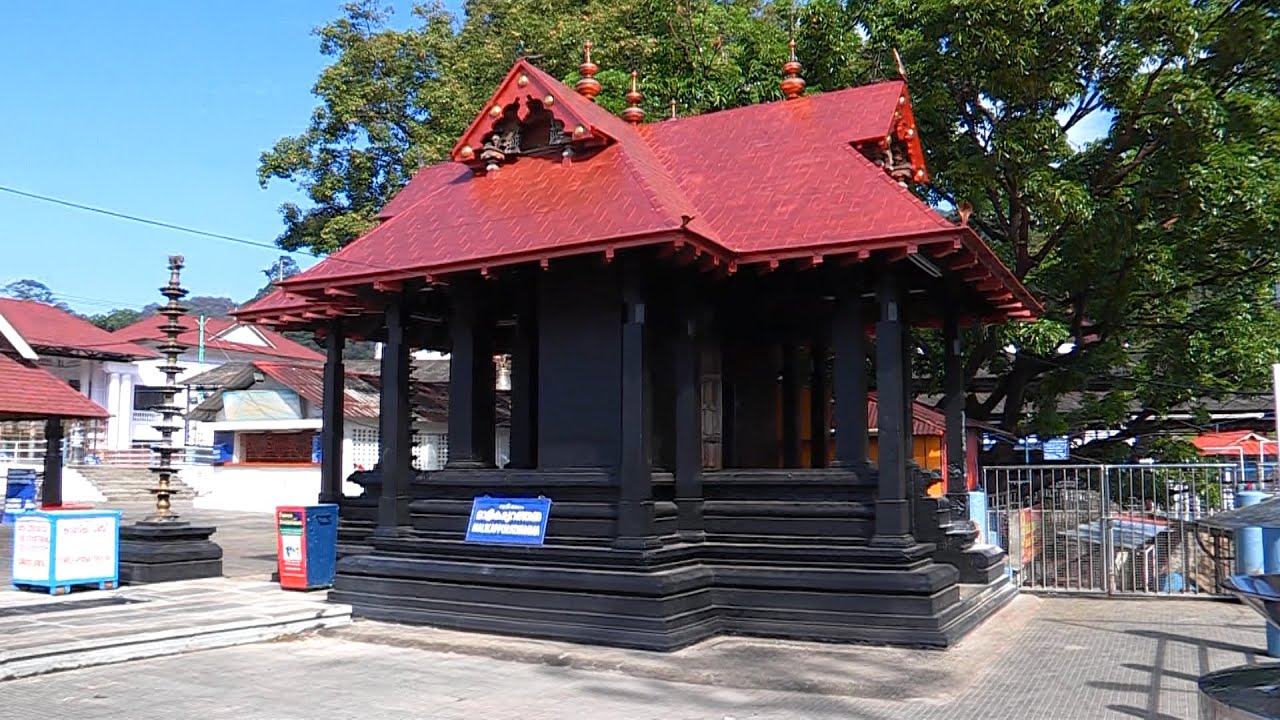 MALIKKAPURAM AMMA , MANIMANDAPPAM (മാളികപ്പുറം അമ്മ ) , (മണിമണ്ഡപം ...