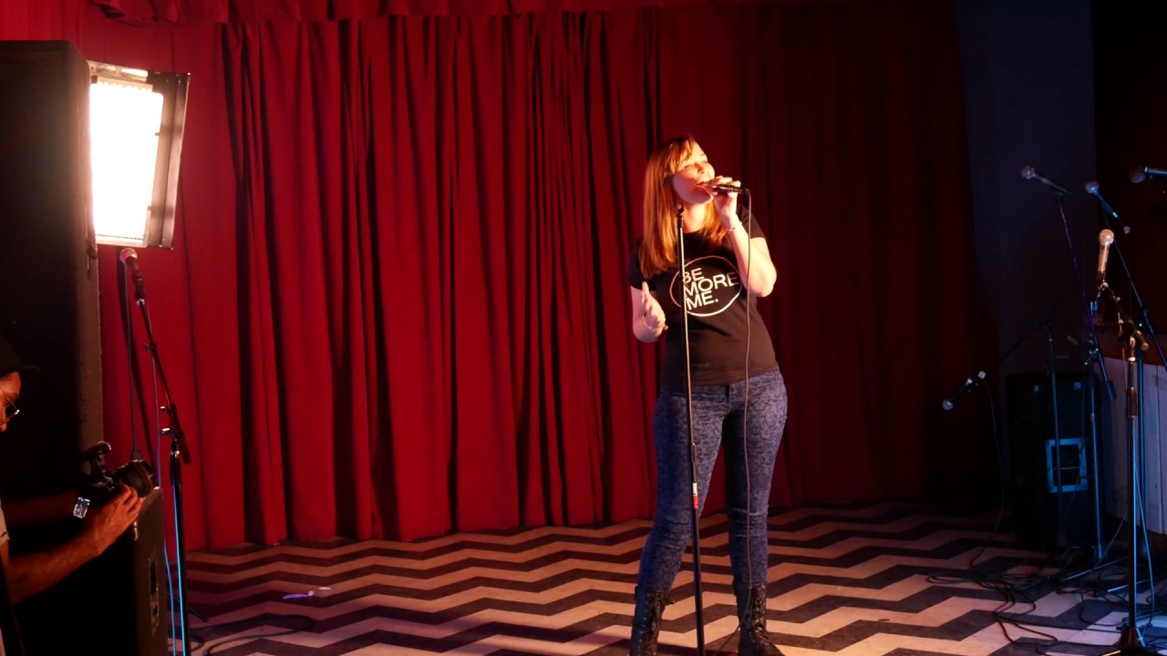 SINEAD FAHEY: Live @ Embody Lab, The Windup Space, Baltimore, 10/27 ...