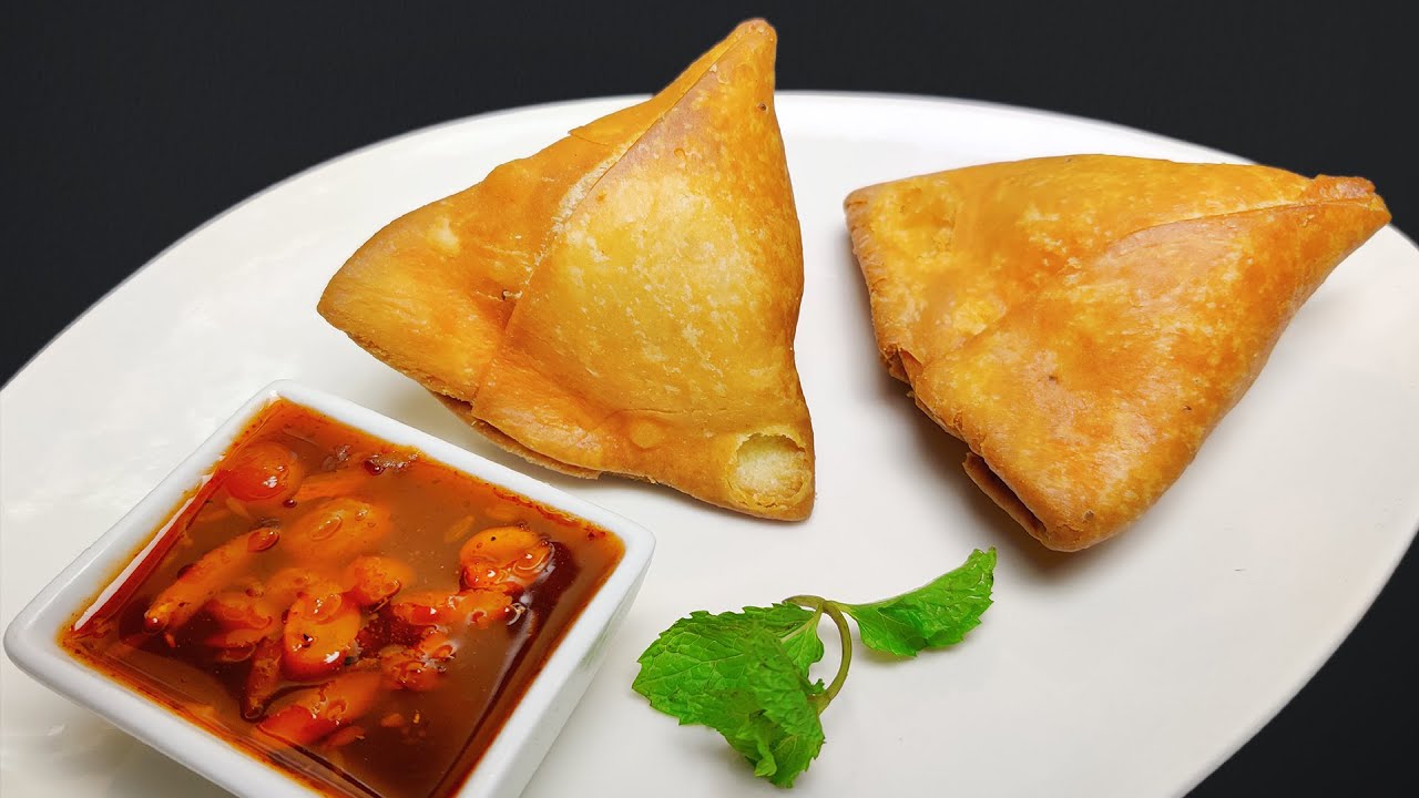 Halwai Style Perfect Aloo Samosa Recipe l Food halts - YouTube