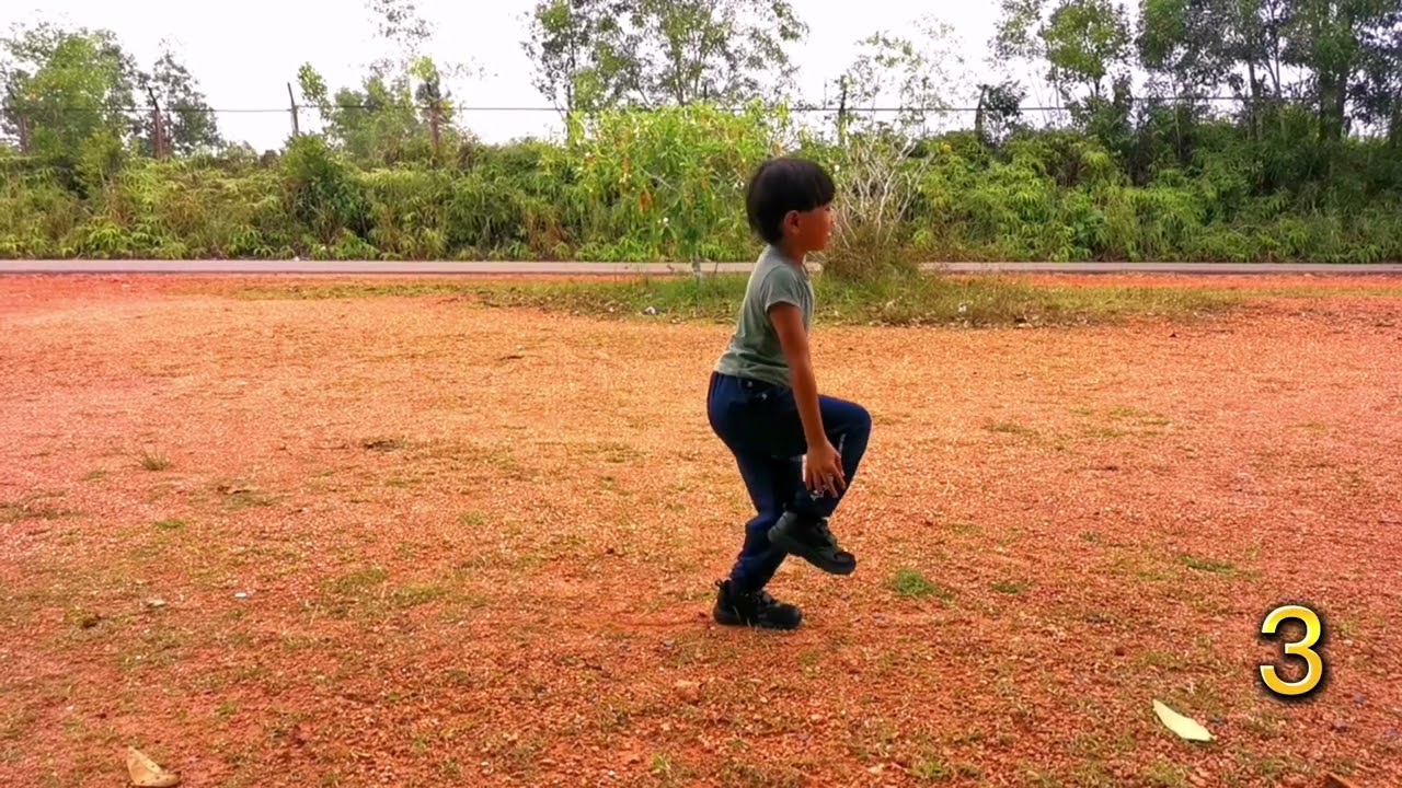 Memperagakan Gerakan Hopping, Galloping, Skipping by Abiel Febrikhan ...
