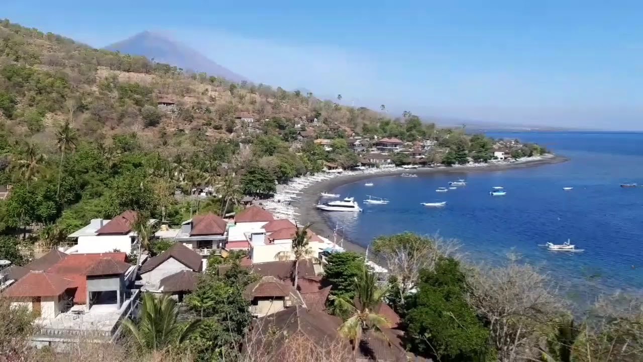 Snorkling at Jemeluk Beach Amed -Bali - YouTube