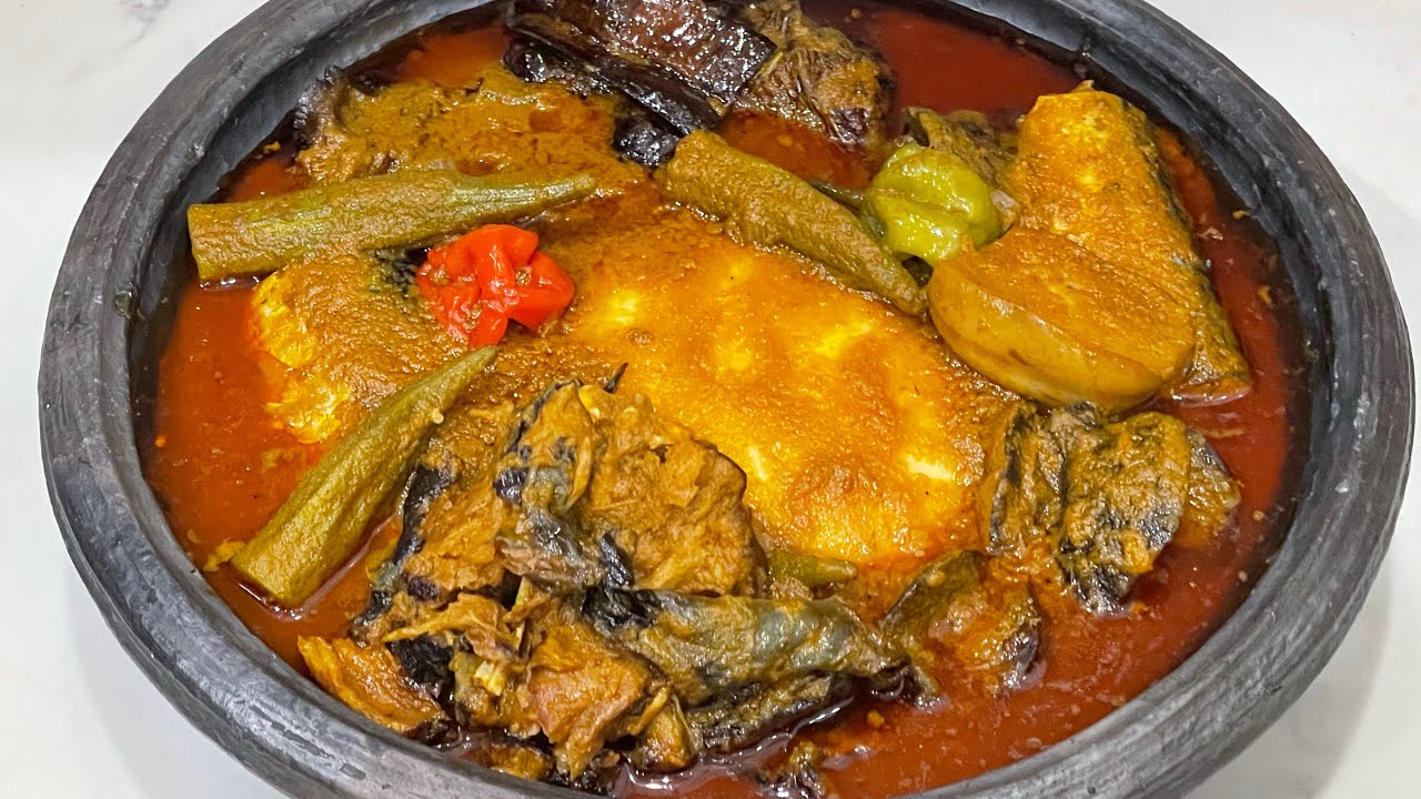 Tasty and Delicious Authentic Ghanaian Palm Nut Soup with Assorted Meat ...