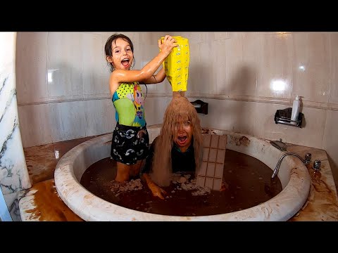 Ich fülle meine Badewanne mit 2000 Pfund Schokolade! Epische Herausforderung mit Schokolade!