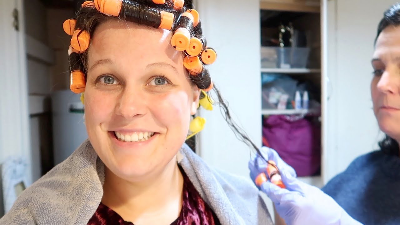My mom permed my hair! - YouTube
