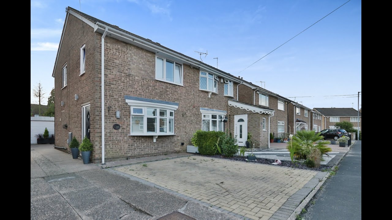 Green Island, Bilton, Hull, HU11 4EP - YouTube