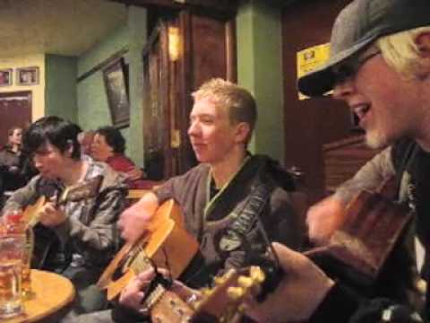 Liam & Owen Doonan and Daniel Mimna perform: 'Mr Jones' by Counting ...