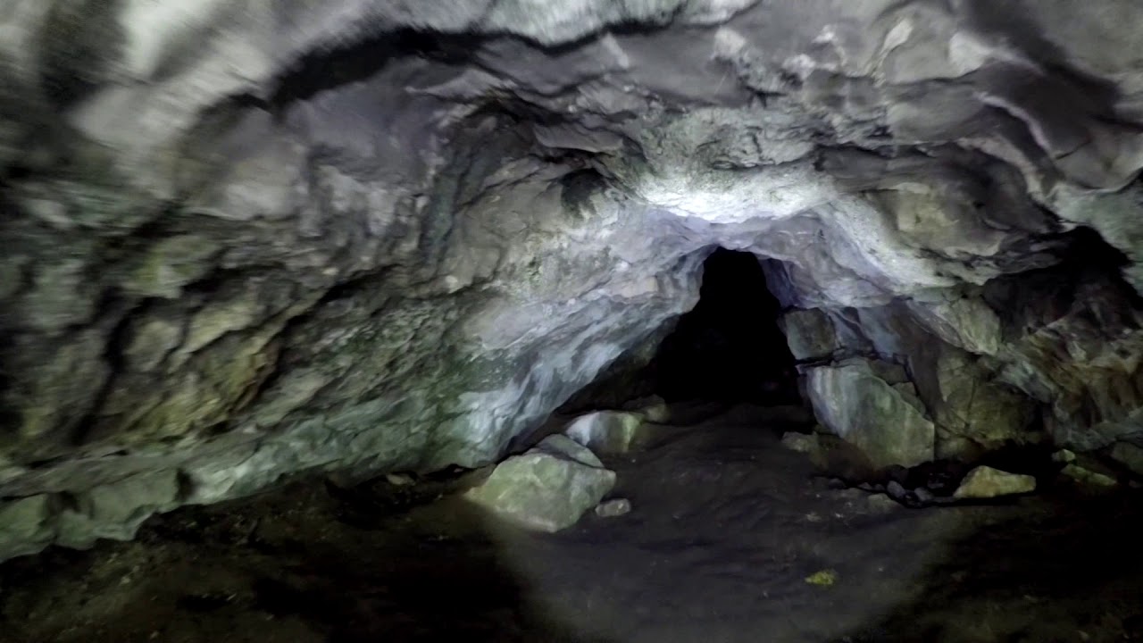 Deepdale Cave, Buxton - YouTube
