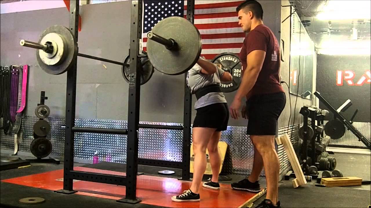 Smolov squat 10x3x225 - YouTube