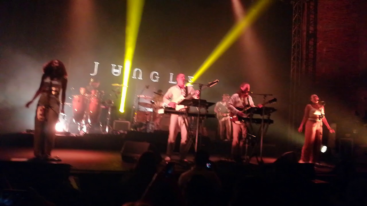 Jungle - Heavy, California - (Auditorio BlackBerry 03-10-18) - YouTube