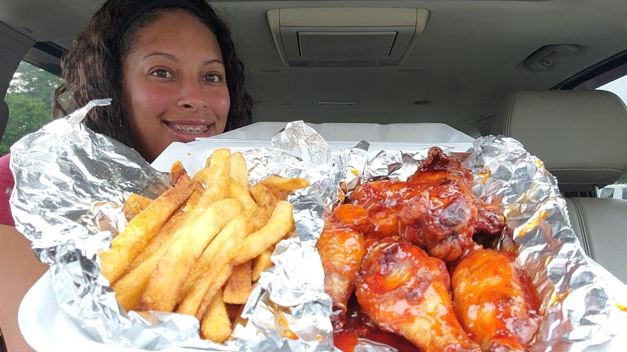 Smoked Kobe BBQ Wings and Fries Mukbang - YouTube