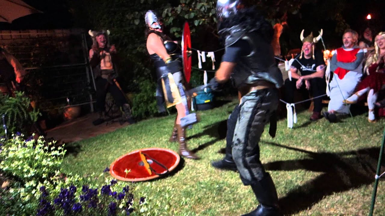 Barbarian Fight Club - Round 1: Xena vs Luigi - YouTube