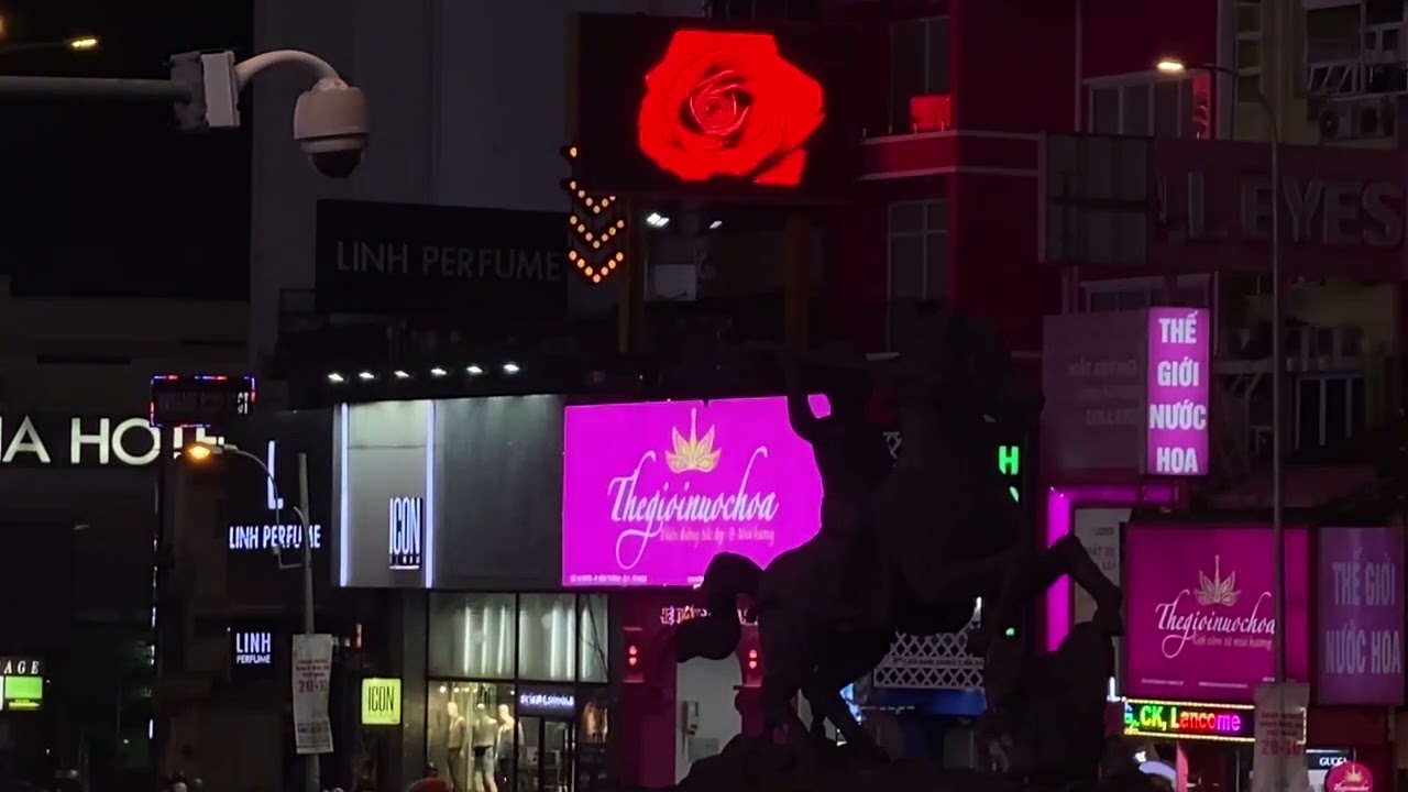 [TGNH - LED] Phuong Phat - YouTube