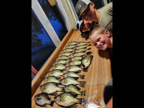 Crappie and Bass fishing on Webb Lake! (Lots of Crappies caught) - YouTube