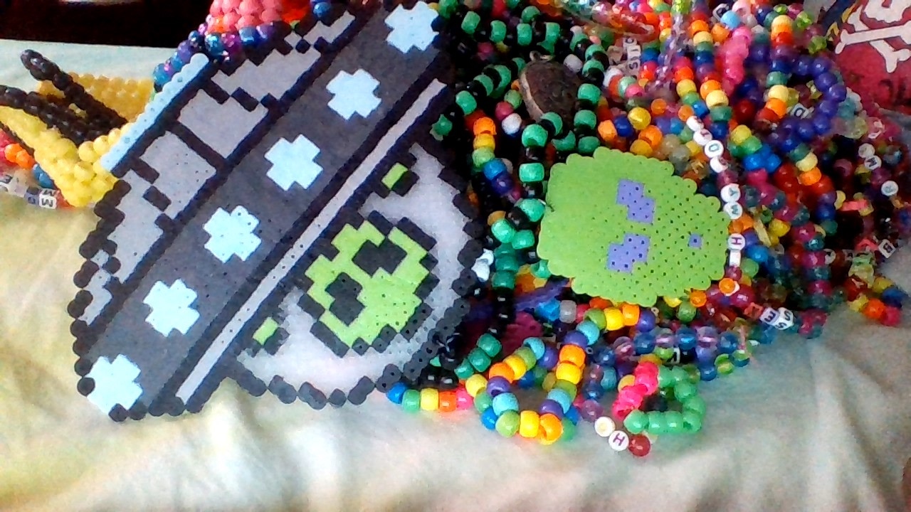KANDI COLLECTION PART 2 - YouTube