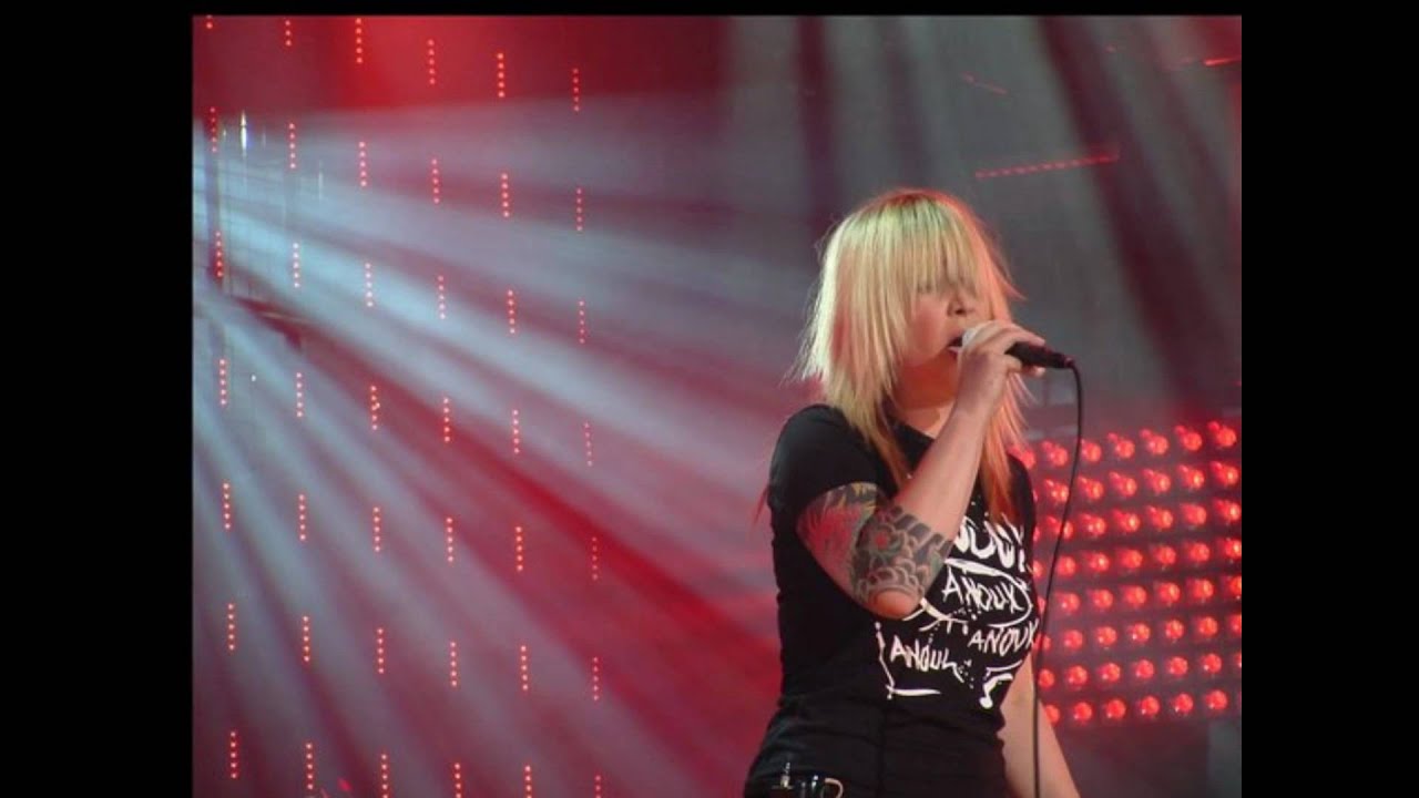 Anouk - Girl (Live and acoustic) - YouTube