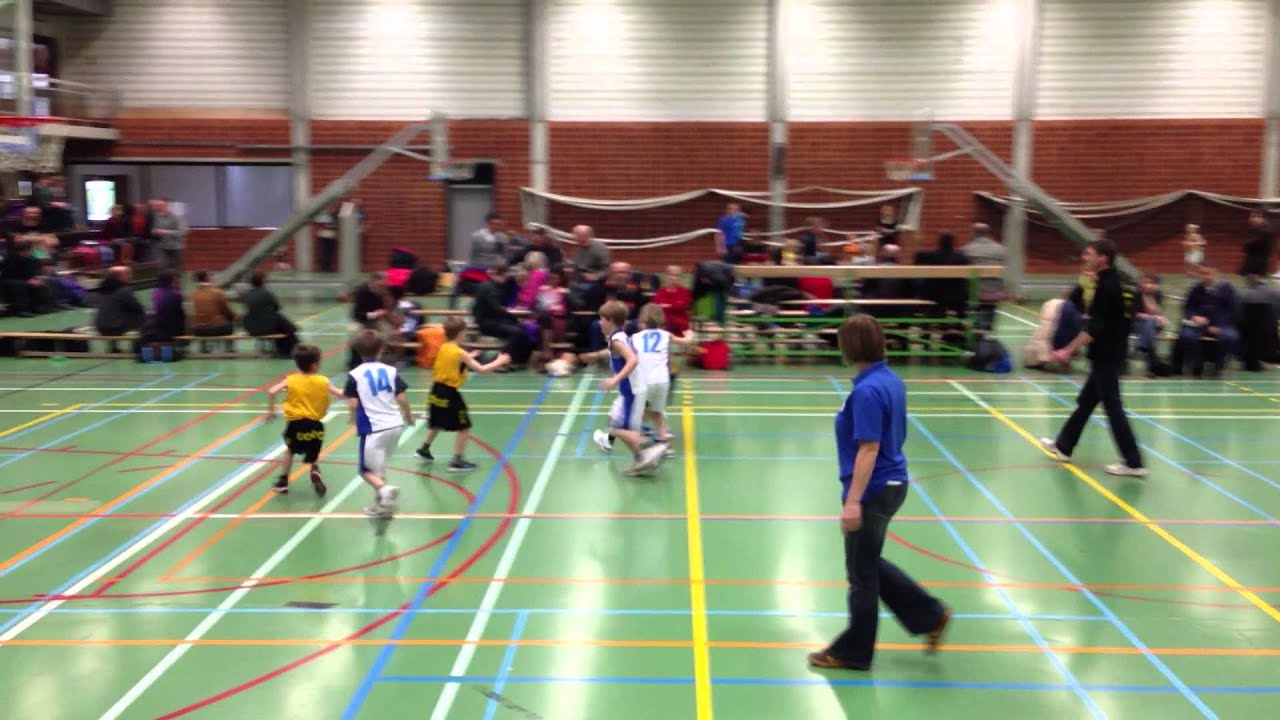Prémicroben basket Tielt - 10/03/2013 - YouTube