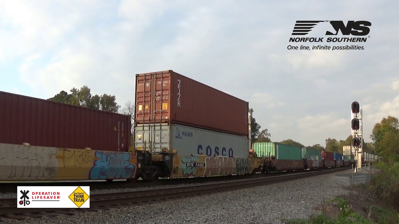 NS 3644 (GE ET44AC) trails NS 29G - YouTube