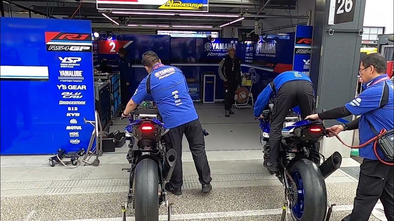 YZF-R1 暖気中 YAMAHA FACTORY RACING TEAM 2025 MFJ全日本ロードレース選手権シリーズ第2戦 スポーツランドSUGO - YouTube