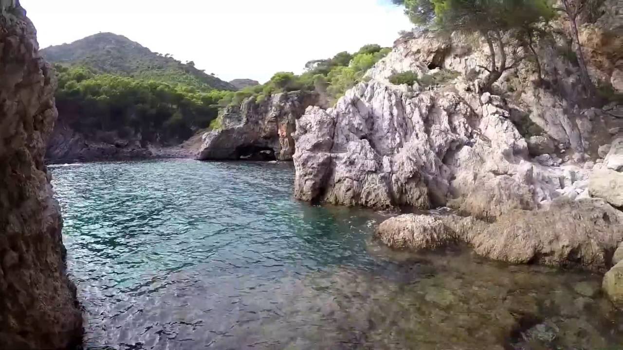 Einsame Bucht an der Cova des Vell Mari / Mallorca - YouTube