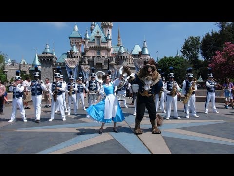 DL Disneyland Band(Castle Set) ディズニーランド・バンド（城前） - YouTube