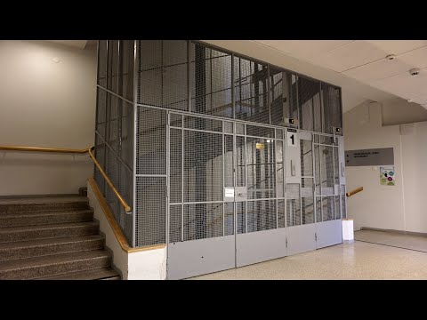 4-SPEED DOORS! 1950 KONE traction elevators (2010 Schindler) @ Meilahti Hospital, Helsinki, Finland