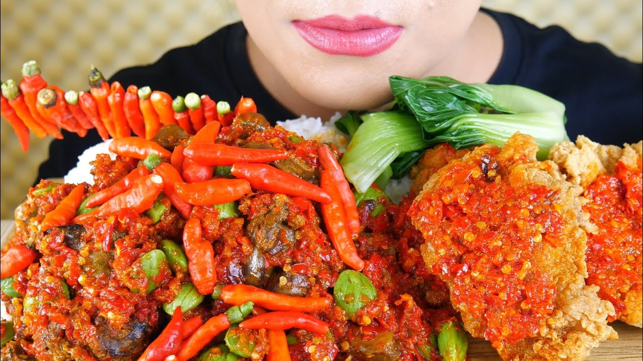 ASMR BALADO PETE ATI AMPELA, DADA AYAM CRISPY SAMBEL PEDAS | ASMR ...
