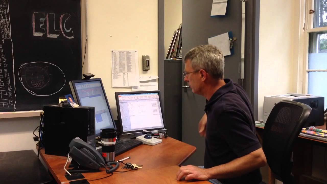 Office Ninja filing paperwork..... - YouTube