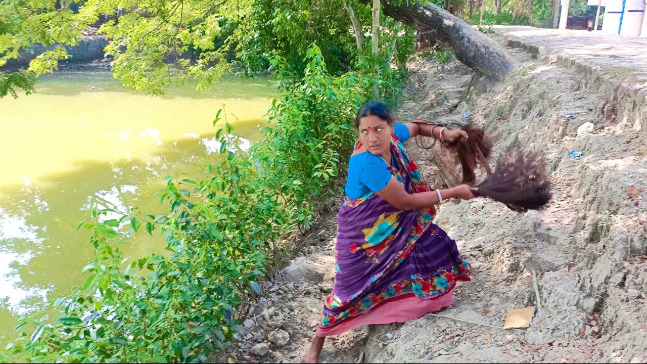 Girl net fishing | Amazing catching fish With a cast net by village ...