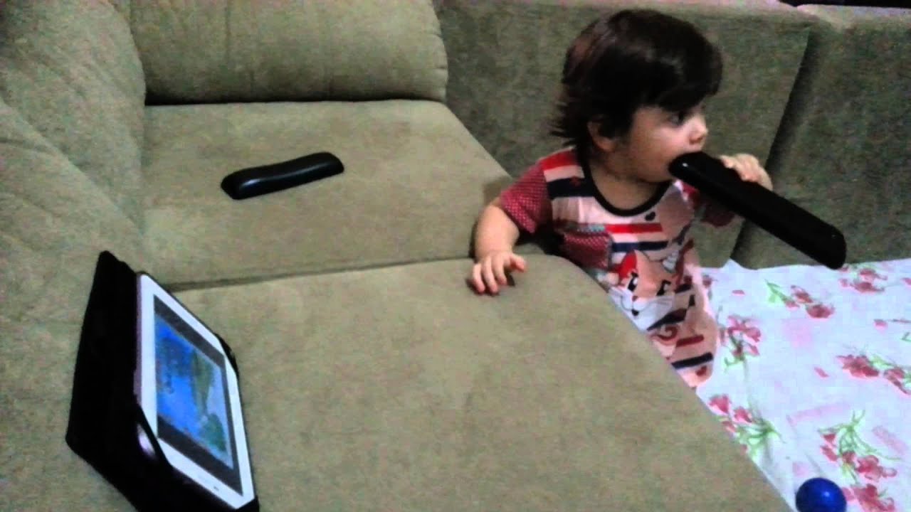 Alexia vendo tablet - YouTube