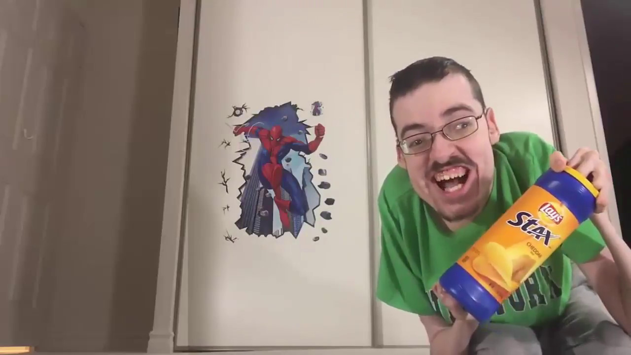 FOOD REVIEW 🍲 - Ricky Berwick - YouTube